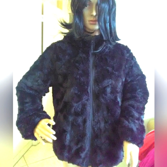 Unk | Jackets & Coats | Bnwot Reversible Faux Fur Jacket Puffer Black ...